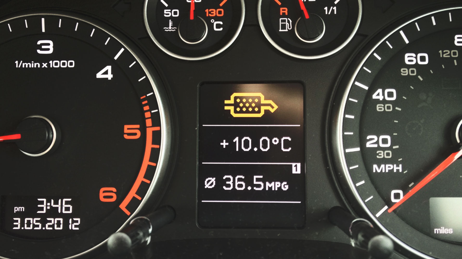 What Does the DPF Warning Light Mean? | Australian DPF Centre